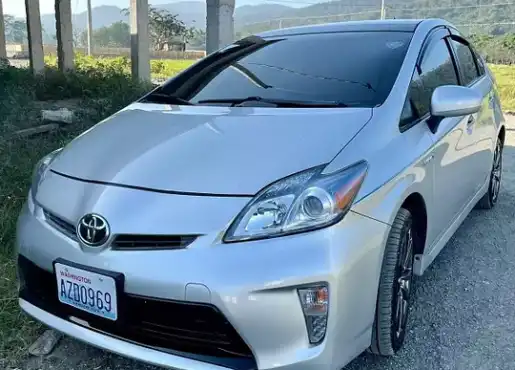 Coches Prius V 2013 Cargo Space nuevos y usados - SuperCarros1.com